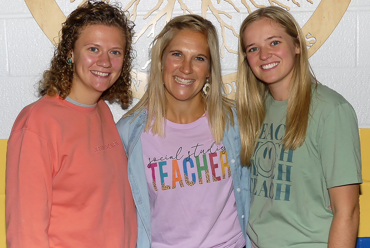 New teachers join the staff at Sanborn Christian School – TheSanbornPioneer